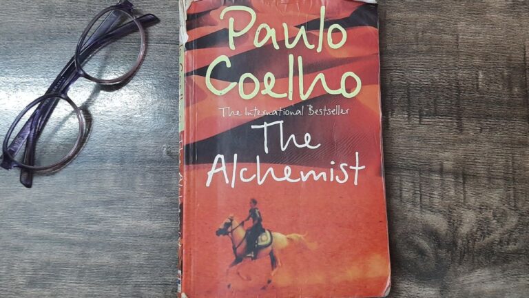 The Alchemist Book Summary (Paulo Coelho)